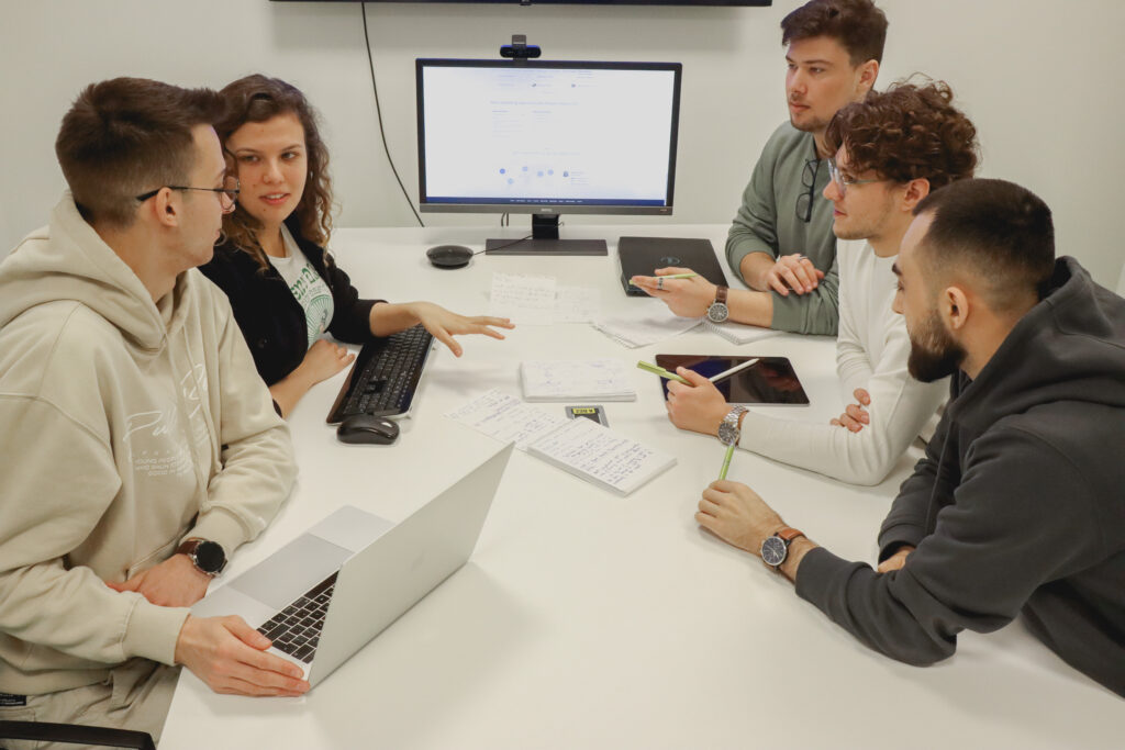 NetRom Software – We makeIT click